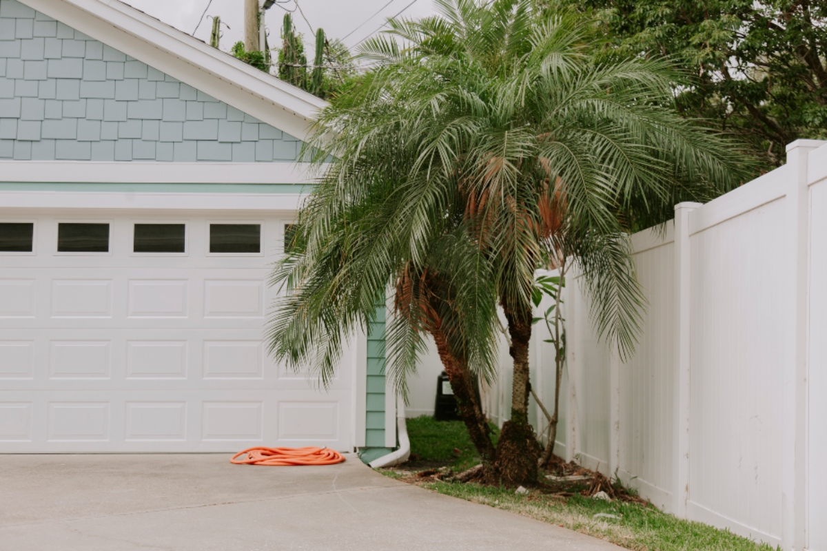A Quick Guide to Driveway and Walkway Maintenance - Framework Blog